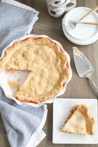 Rhubarb Pie | Pinch of Parsley