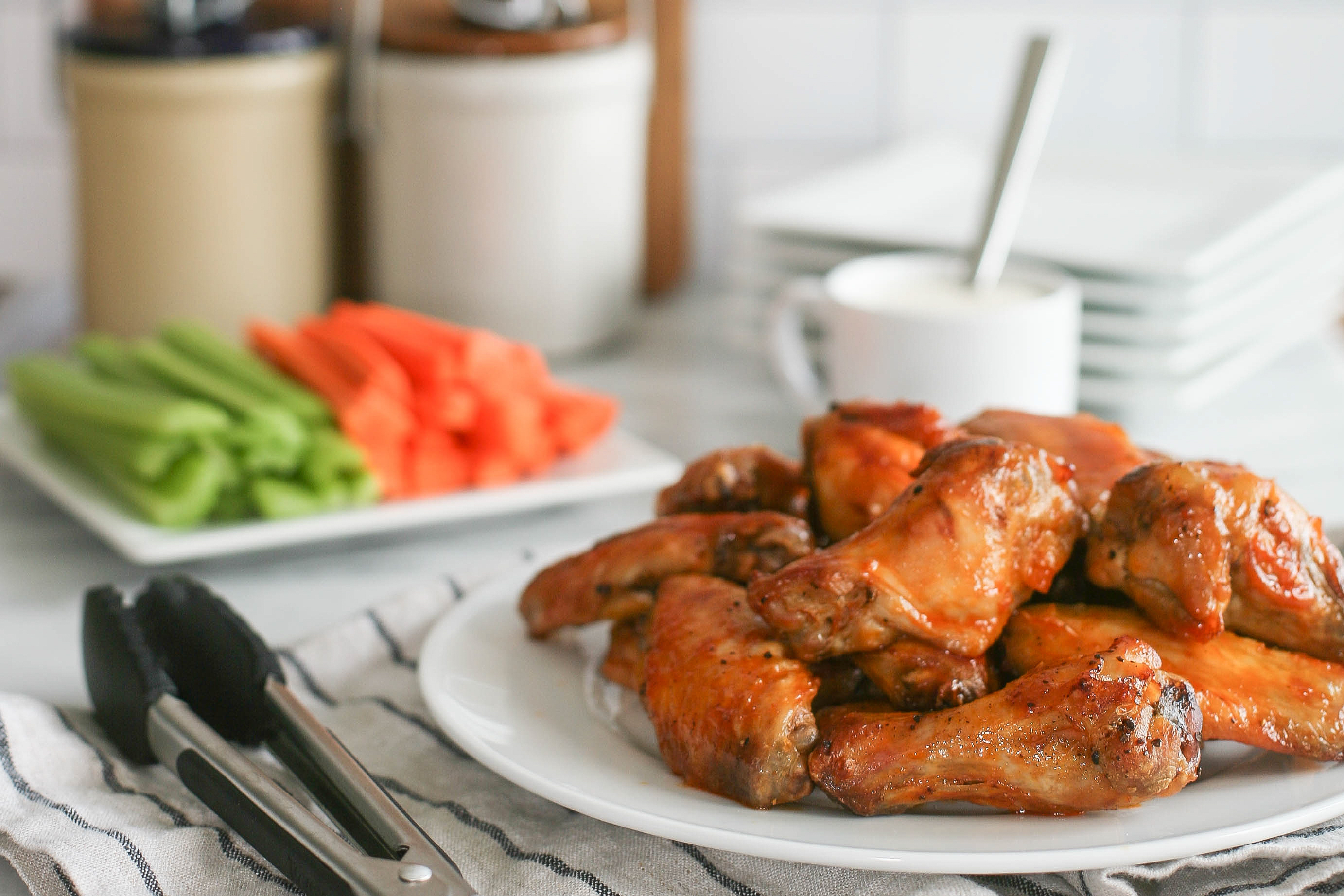 Dad’s Homemade Buffalo Wing Sauce – Pinch of Parsley