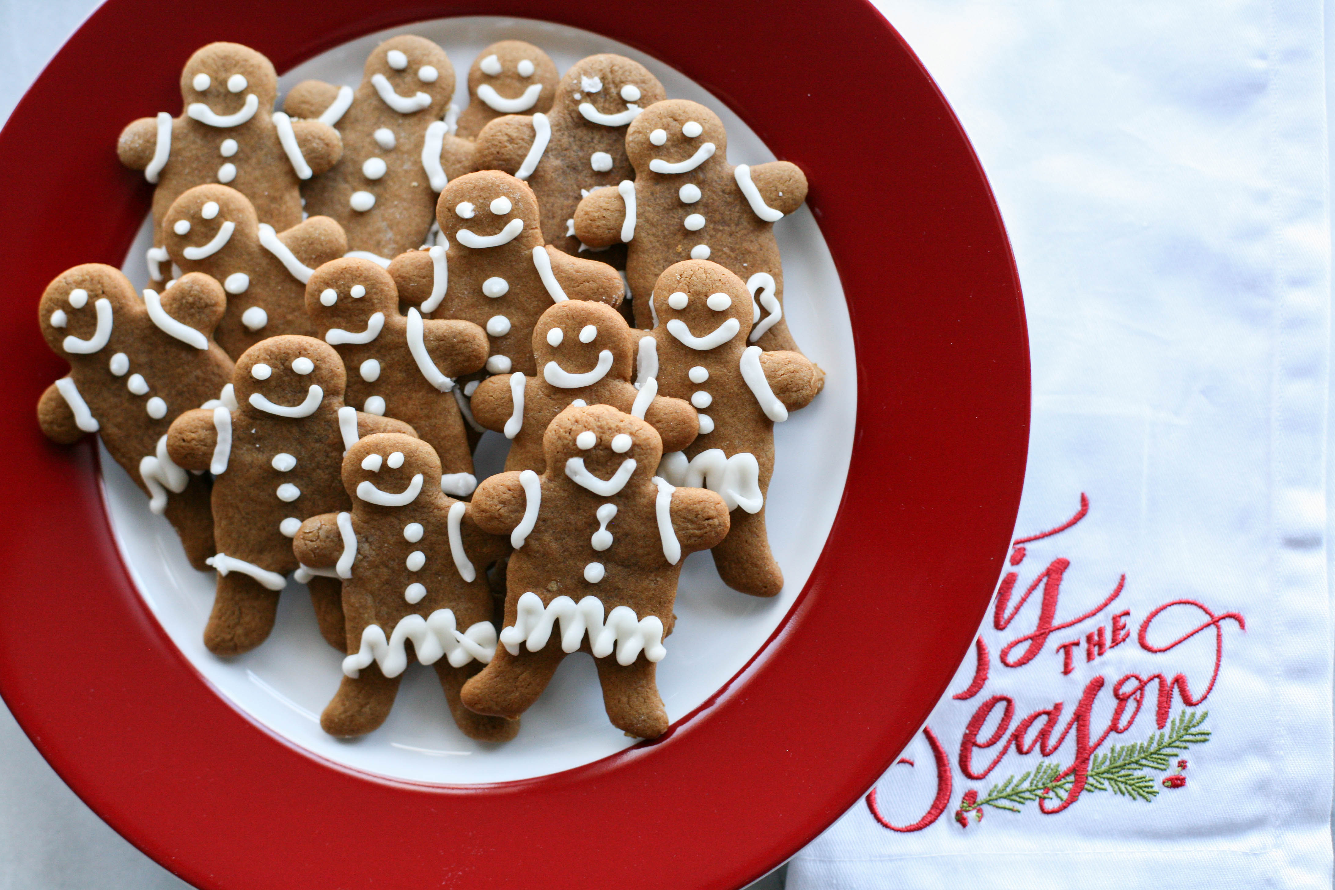 Gingerbread Cookies – Pinch of Parsley