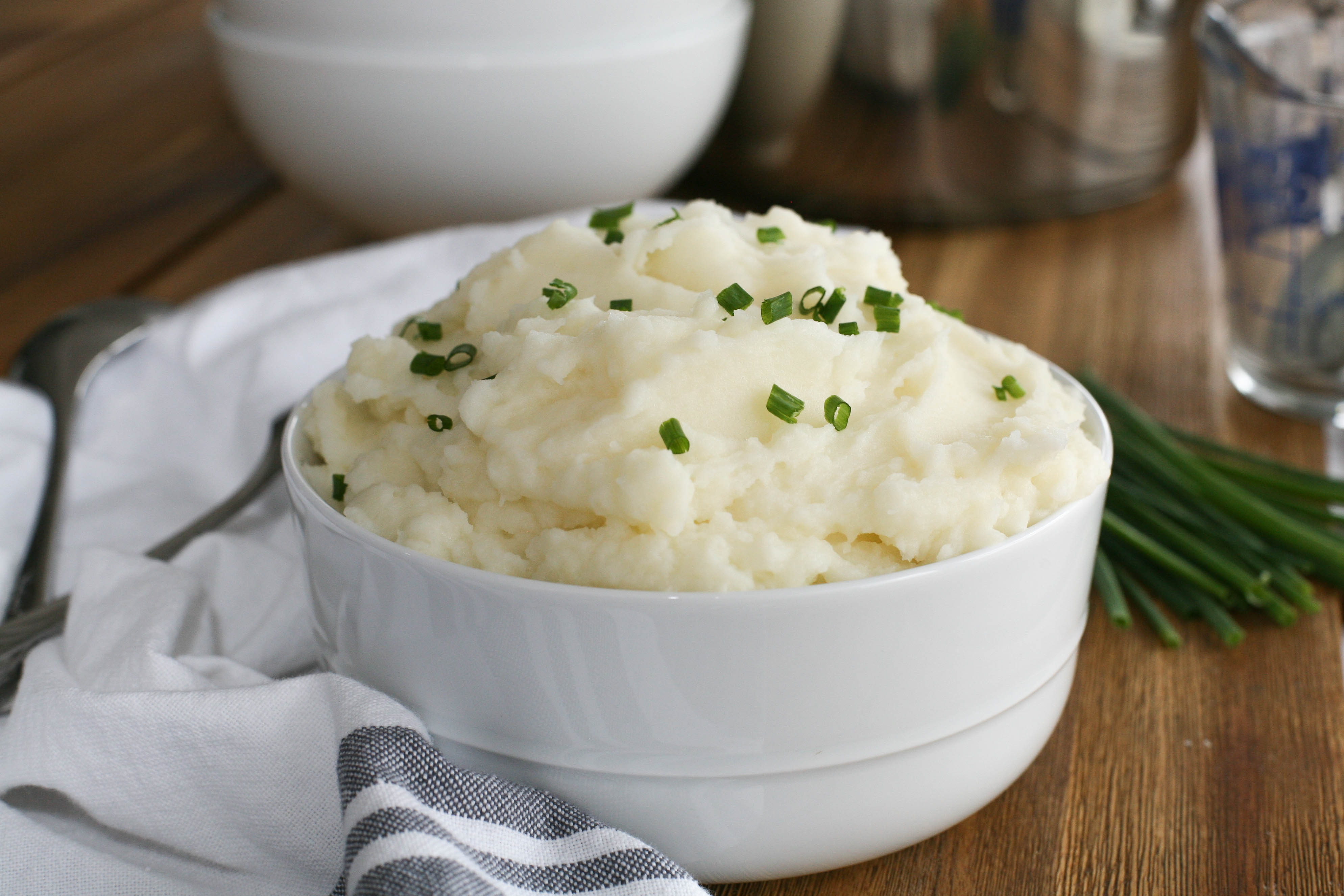 Classic Mashed Potatoes – Pinch of Parsley